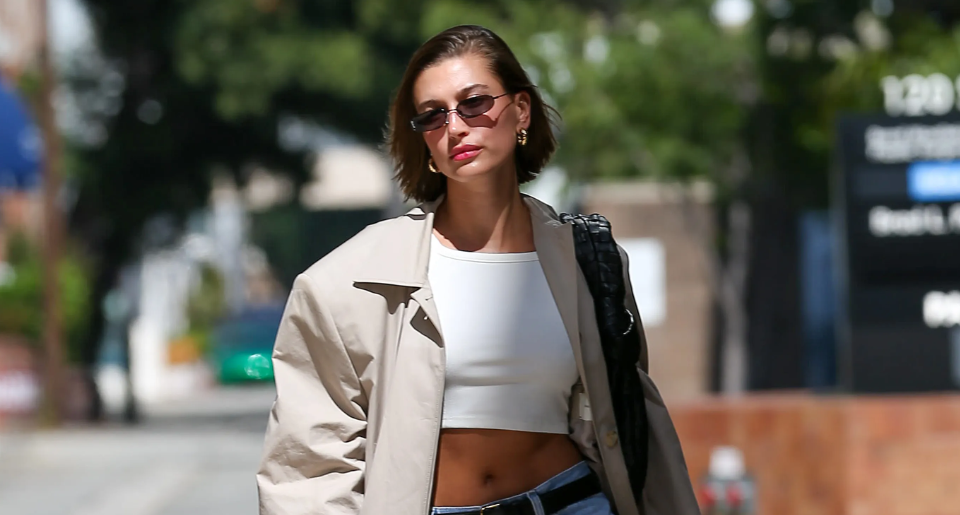 15 Capsule Wardrobe Essentials That Never Go Out of Style - Buy ...